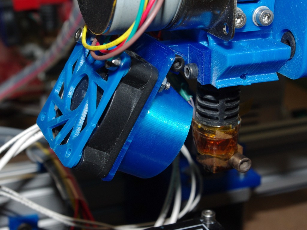 Misan's Another Compact Extruder Fan Deflector V2 - L'Antre du Tryphon